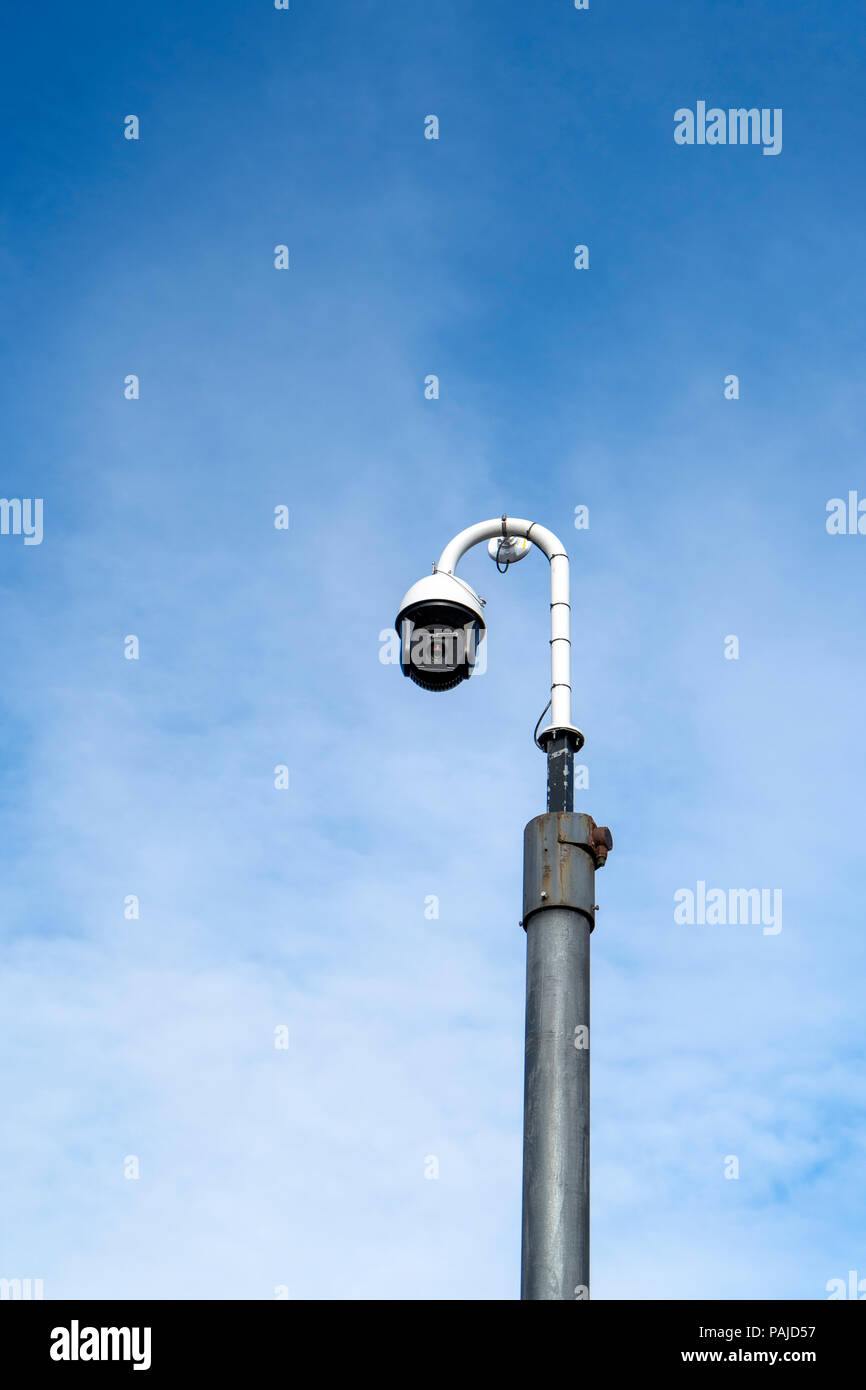 Surveillance camera pole hi-res stock photography and images - Alamy