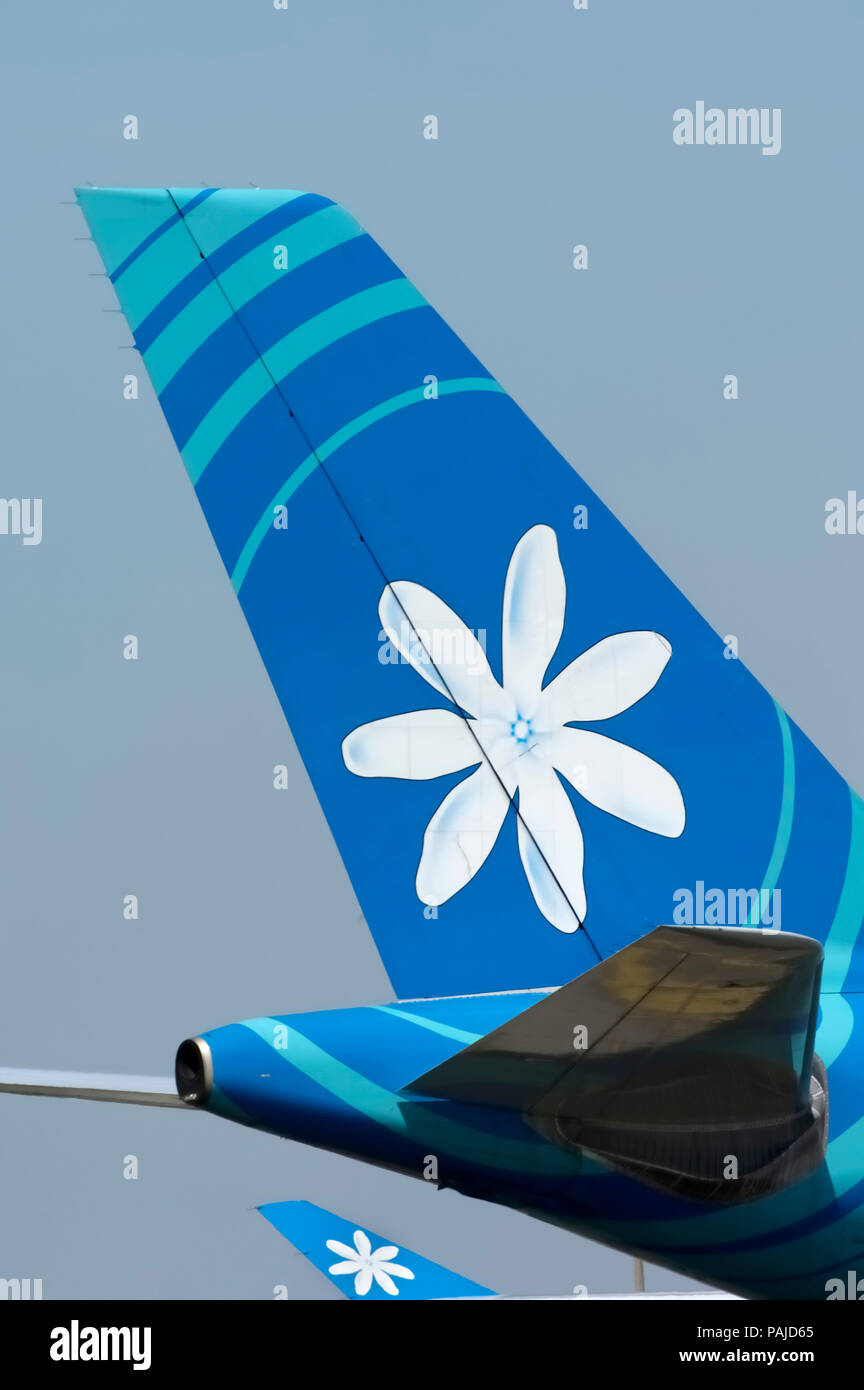 Cdg logos hi-res stock photography and images - Alamy