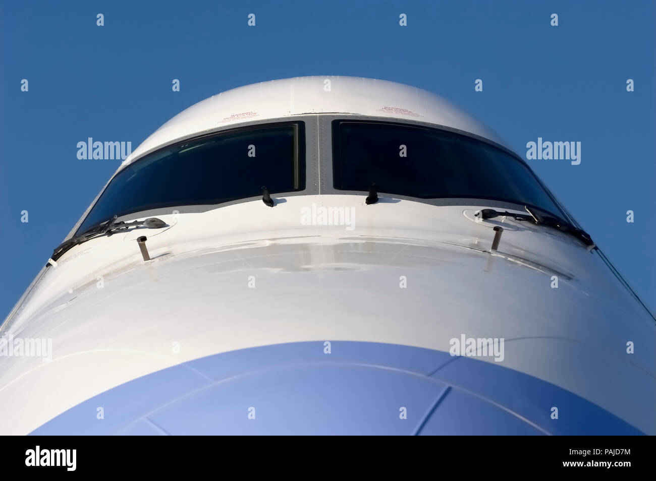 Boeing 747 jumbo jet windshield hi-res stock photography and images - Alamy