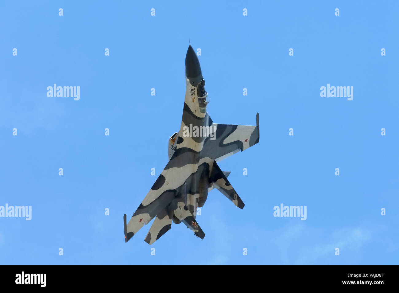 Sukhoi su26 aircraft hi-res stock photography and images - Alamy