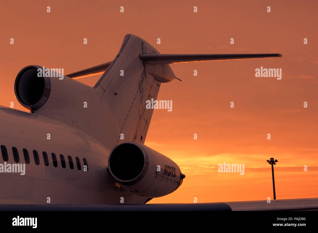 Boeing 727 tail hi-res stock photography and images - Alamy