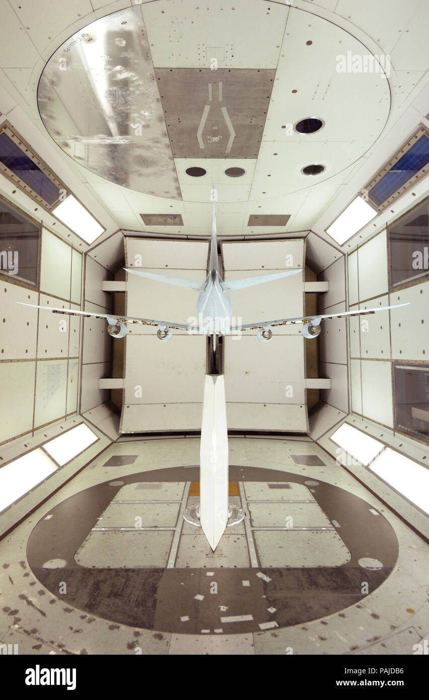 QinetiQ Boeing 747-8 wind-tunnel testing Stock Photo - Alamy