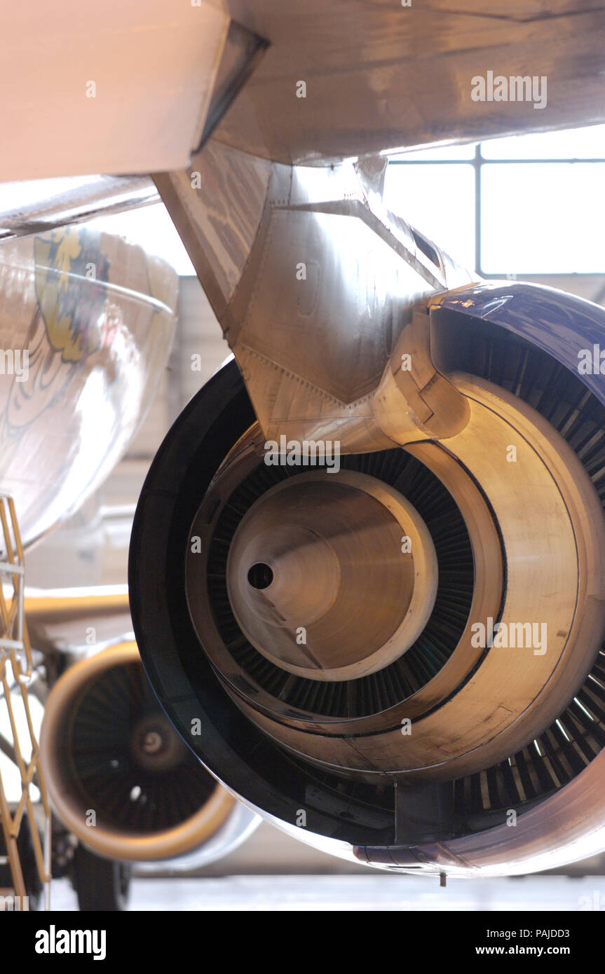 Cfm56 Engine Stock Photos & Cfm56 Engine Stock Images - Alamy