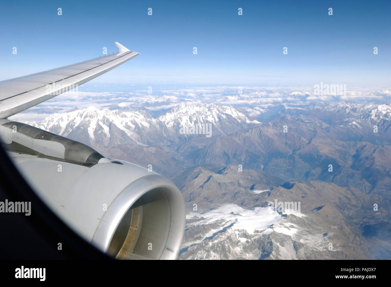 Flight number hi-res stock photography and images - Alamy