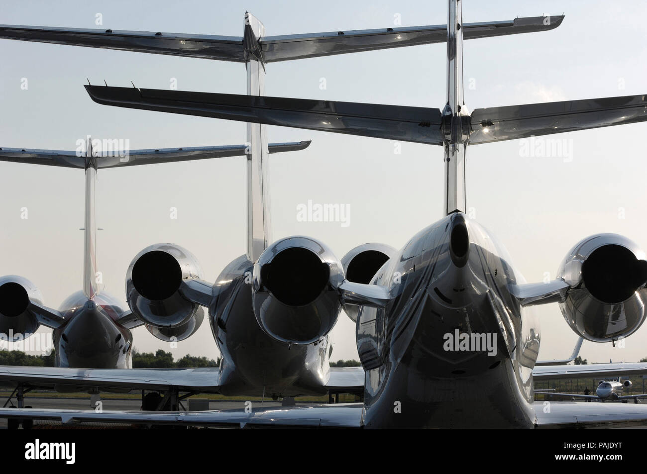 tail-fin and Pratt & Whitney PW306 engine-exhausts of Gulfstream 200 ...