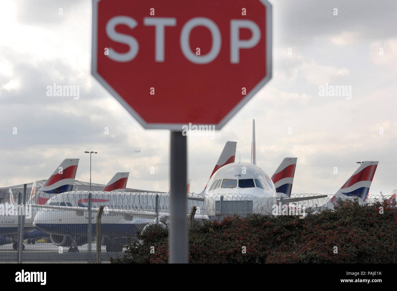 Ba airbus a321 jet airliner hi-res stock photography and images - Alamy