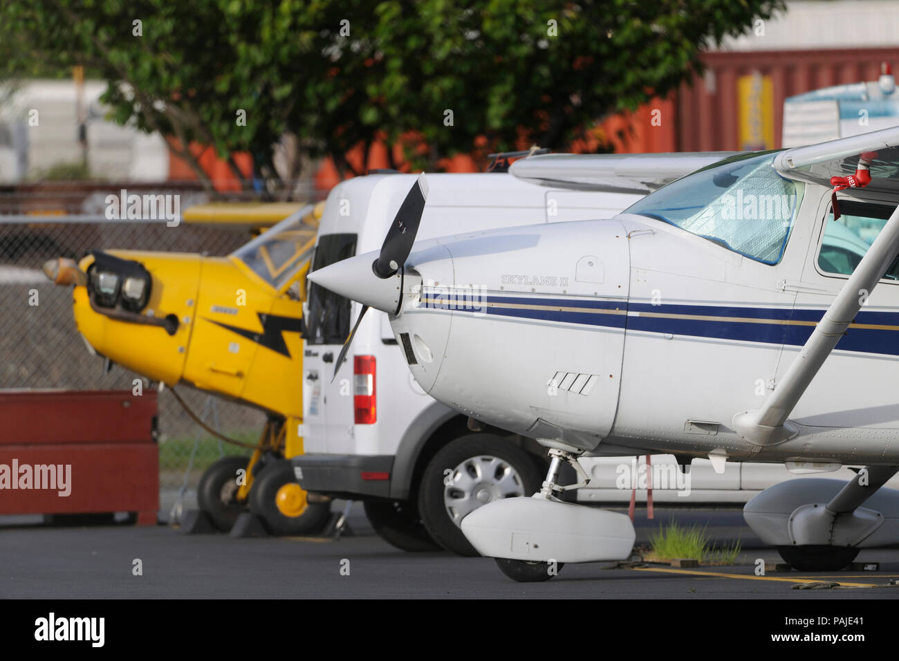 noses of Cessna 172 Skyhawk and Piper J-3C65 Cub parked Stock Photo - Alamy
