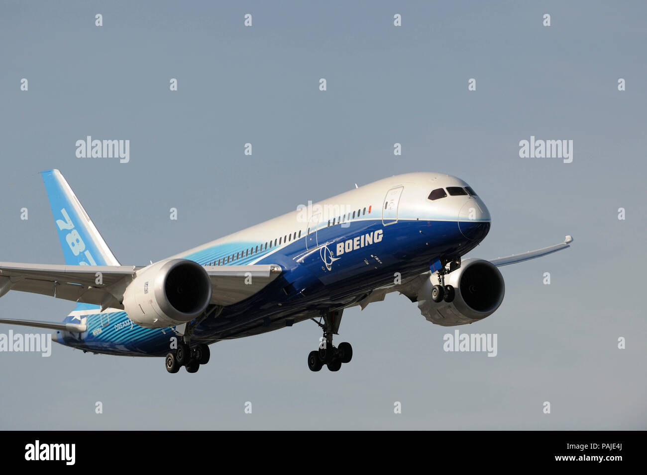 the first Boeing 787-8 Dreamliner prototype on final-approach Stock ...