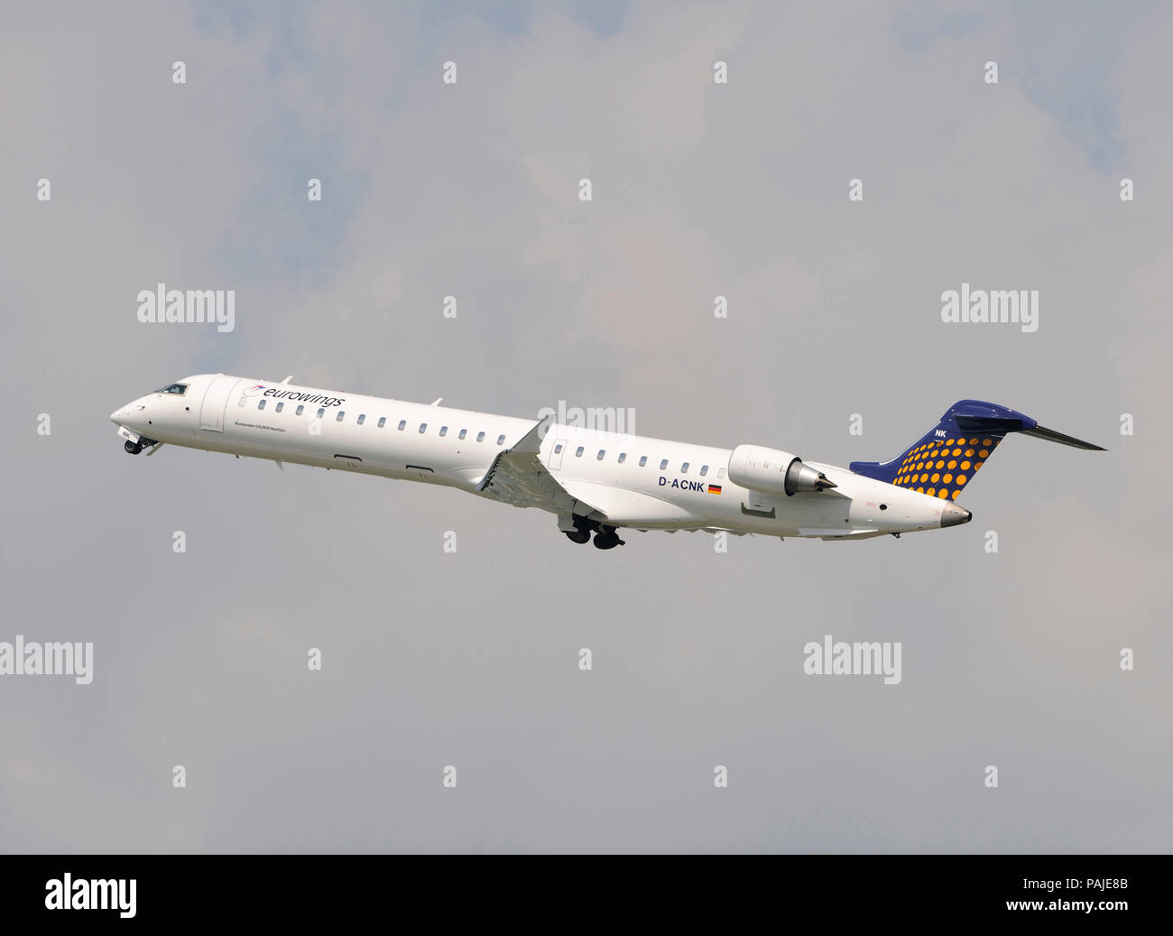 Crj 900 ng hi-res stock photography and images - Alamy