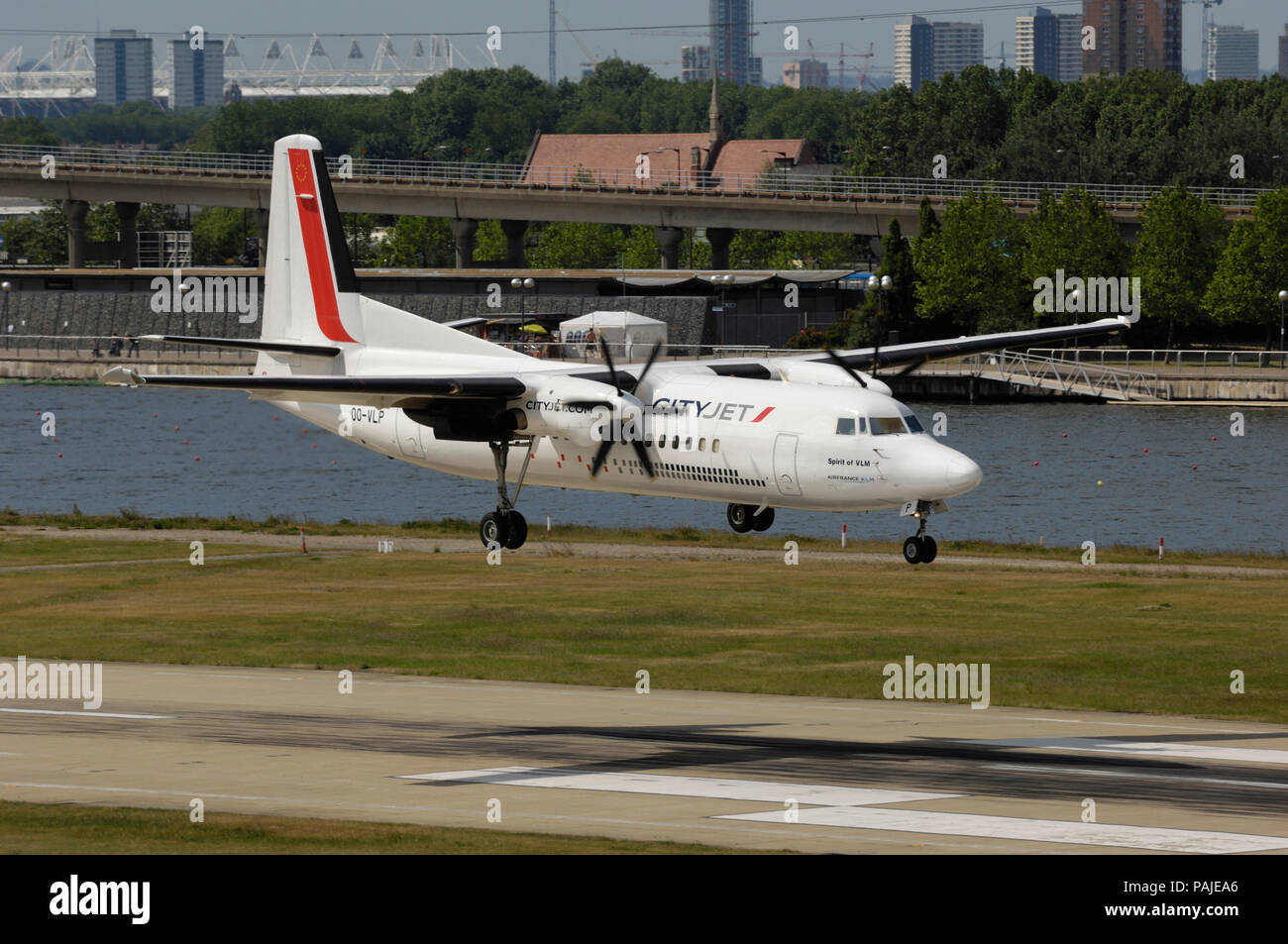 Fokker f50 hi-res stock photography and images - Alamy