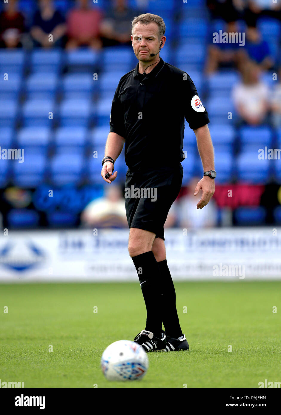 Referee Chris Sarginson Stock Photo - Alamy