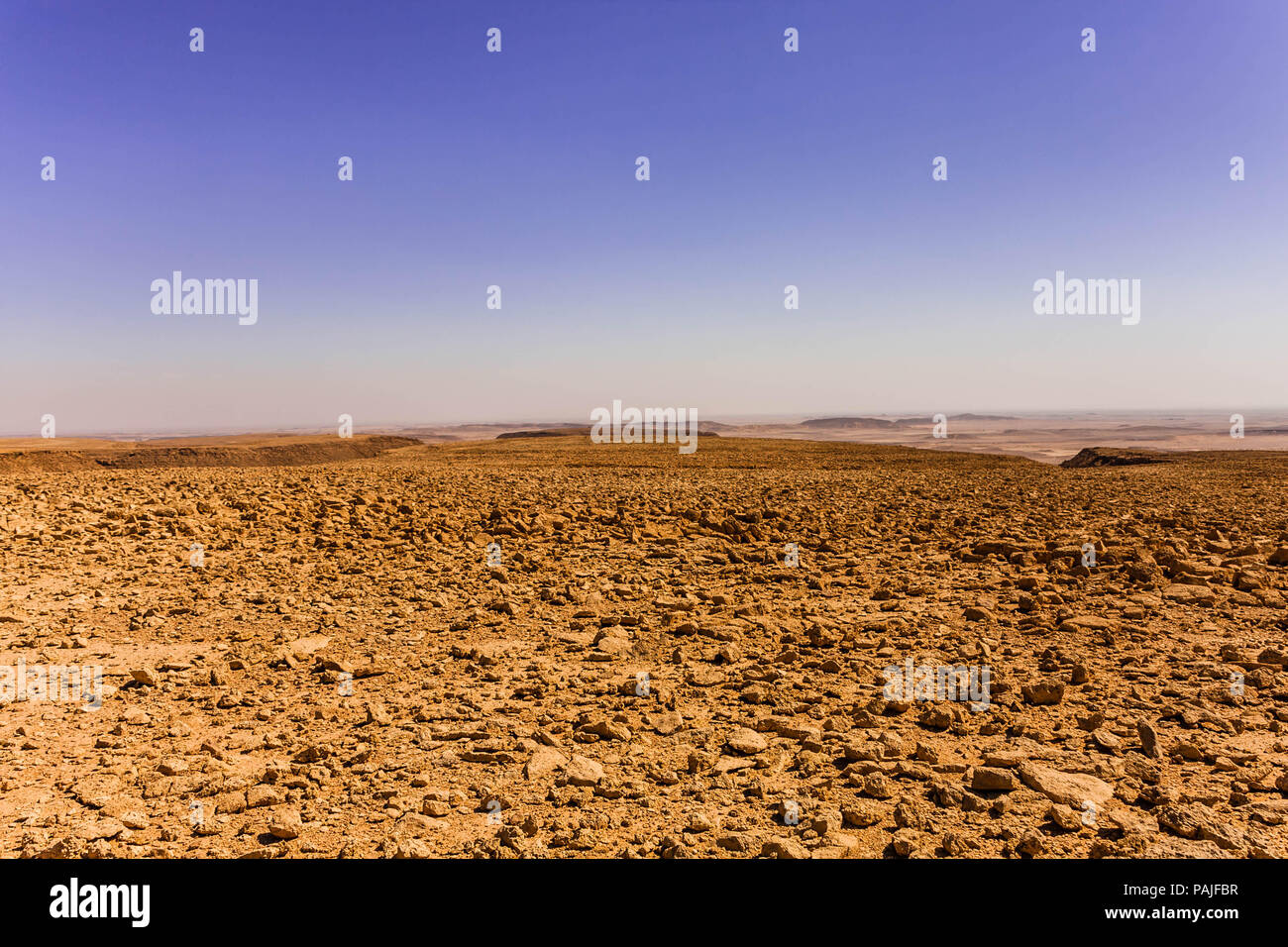 Flat terrain hi-res stock photography and images - Alamy