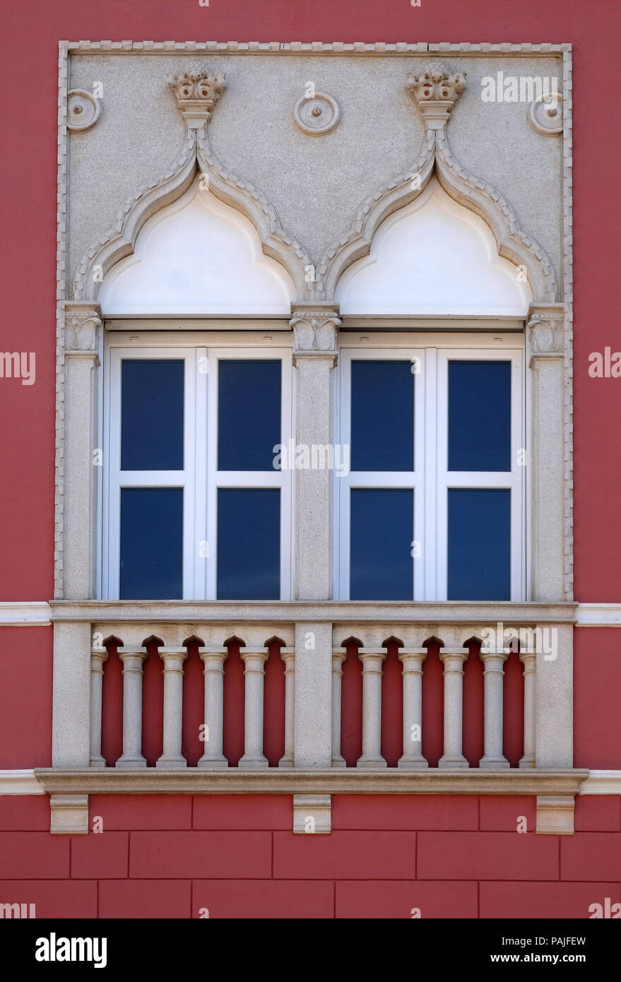 Venetian windows on the historic house in Novigrad, Croatia Stock Photo ...