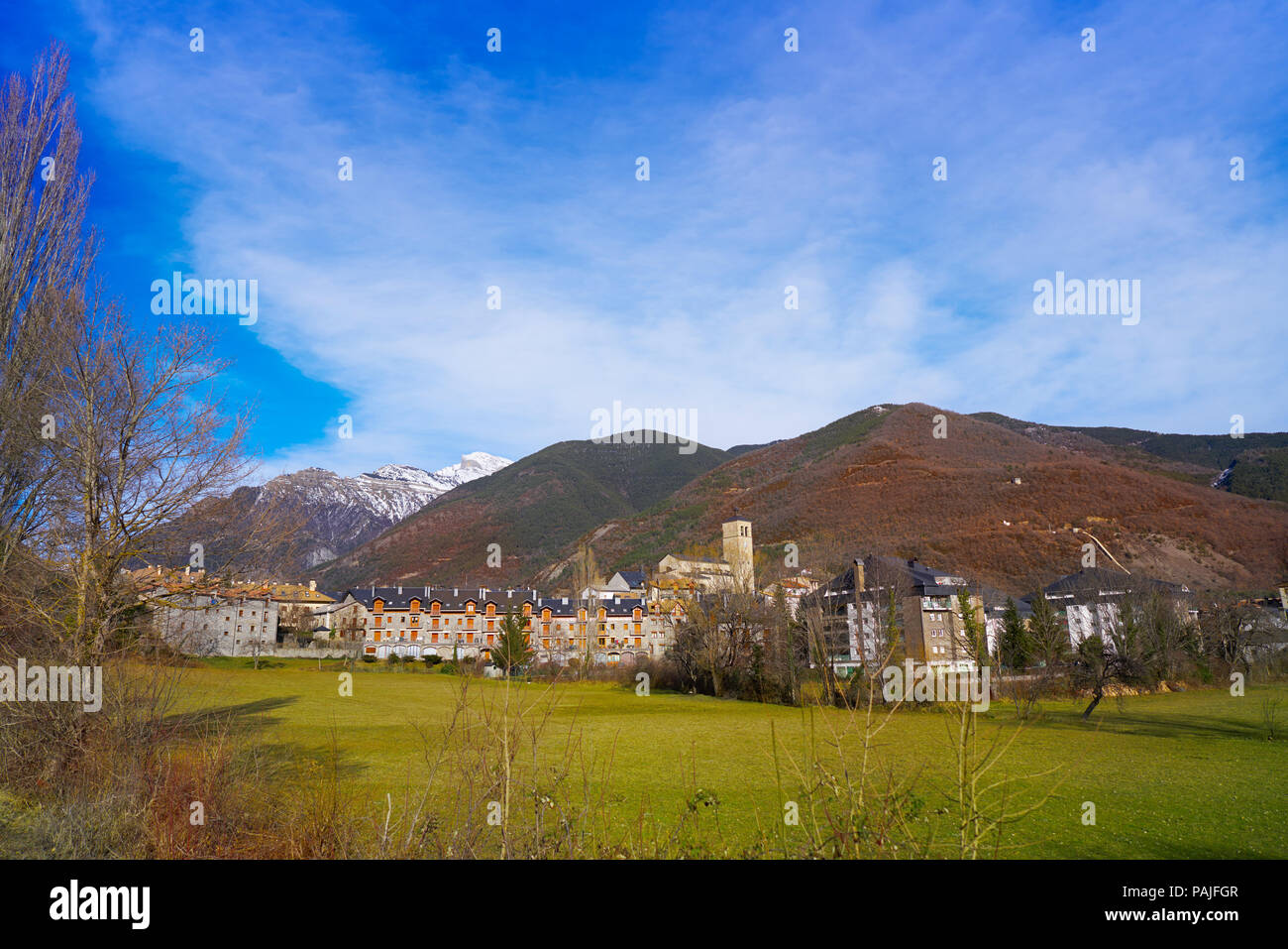 Biescas village hi-res stock photography and images - Alamy