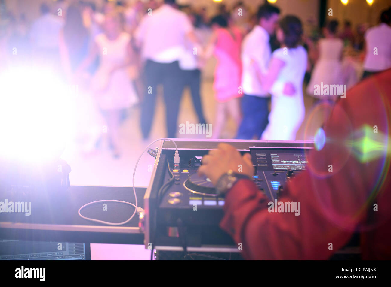 Dancing couples during party or wedding celebration Stock Photo - Alamy