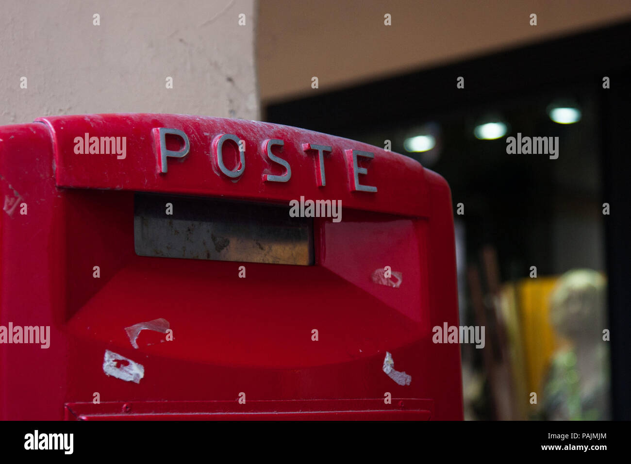 Italian red mailbox Stock Photo - Alamy