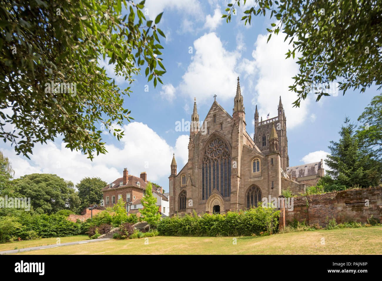 Worcestershire historic buildings hi-res stock photography and images ...