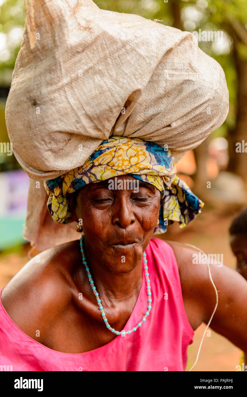 Woman with a bag over head hi-res stock photography and images - Alamy
