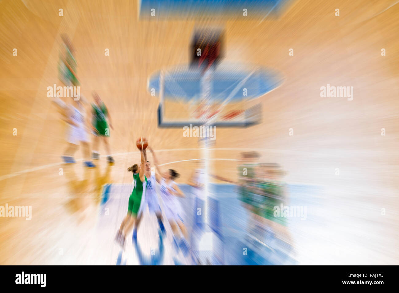 Slam dunk basketball hi-res stock photography and images - Alamy