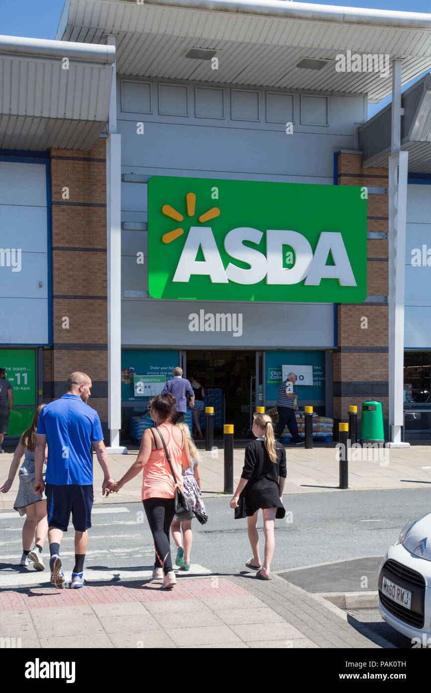 Rochdale park hi-res stock photography and images - Alamy