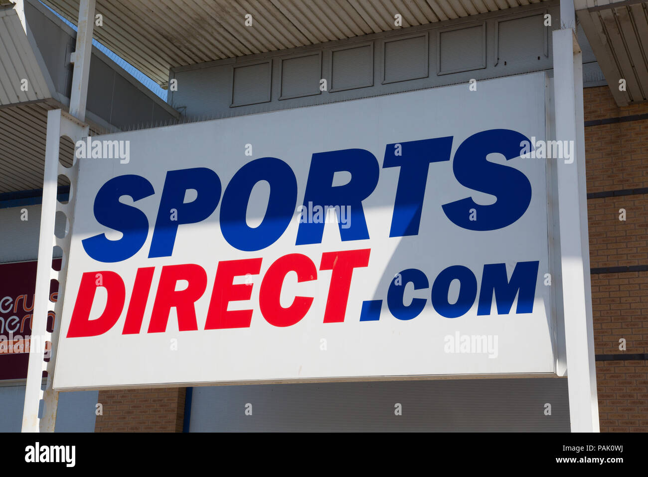 Sports direct store sign hi-res stock photography and images - Alamy