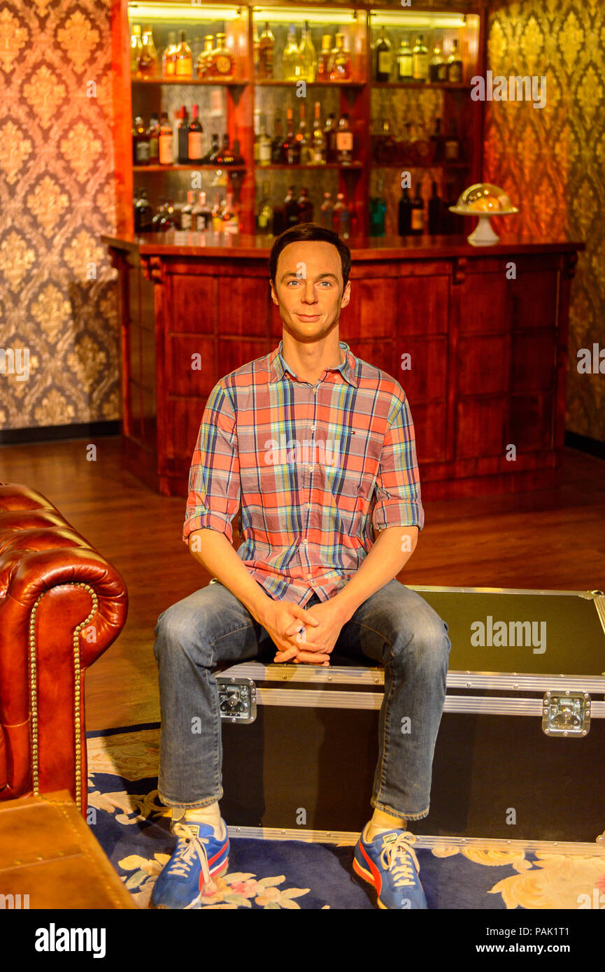 Sheldon cooper big bang theory hi-res stock photography and images - Alamy