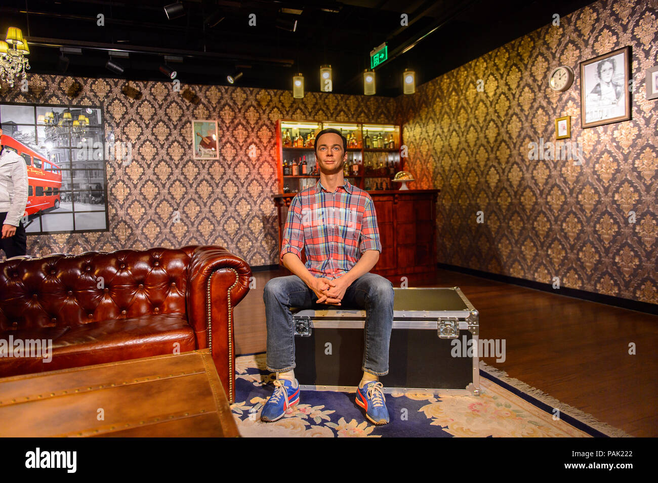 Sheldon cooper big bang theory hi-res stock photography and images - Alamy