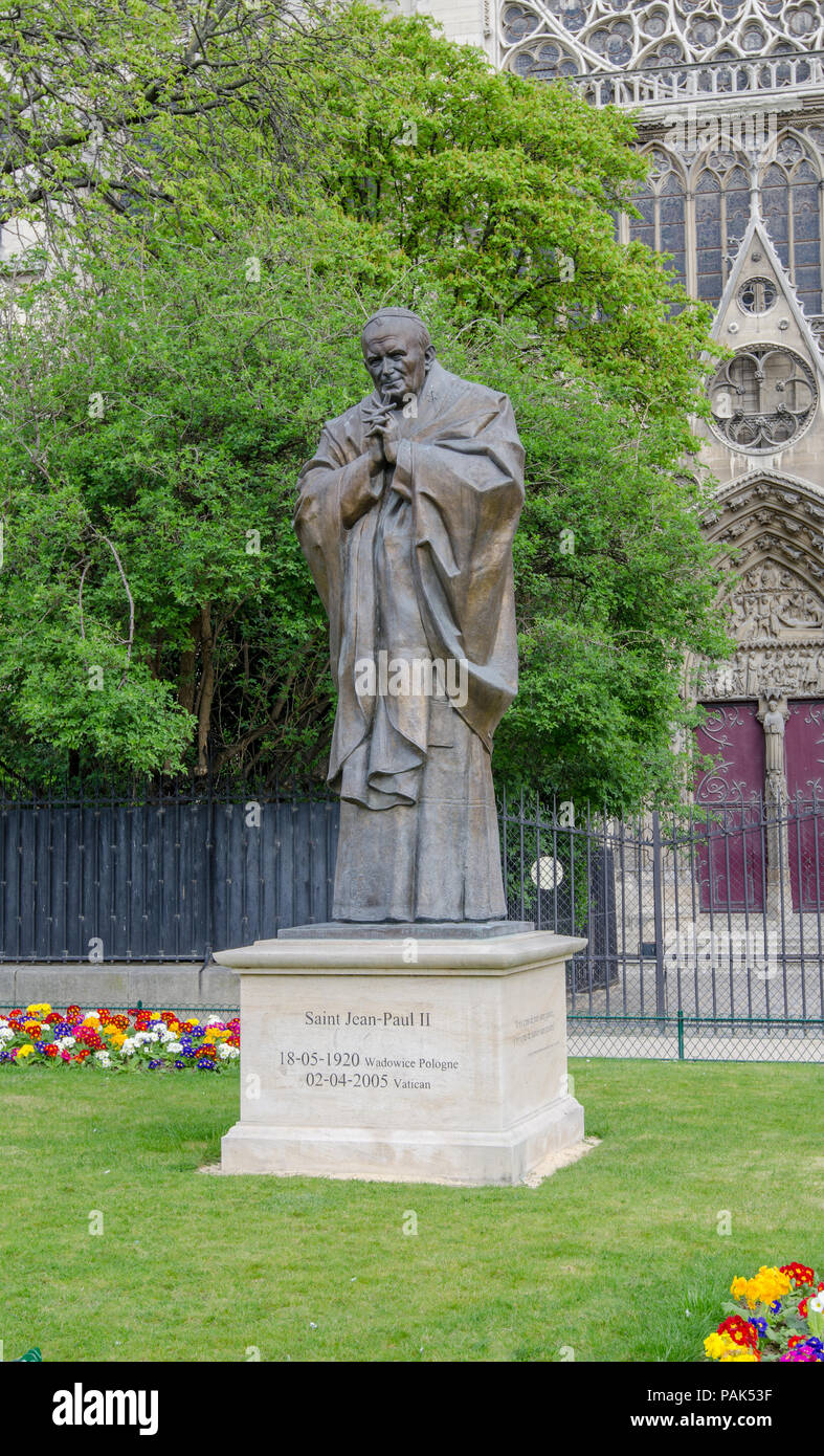 Pope john paul praying hi-res stock photography and images - Alamy