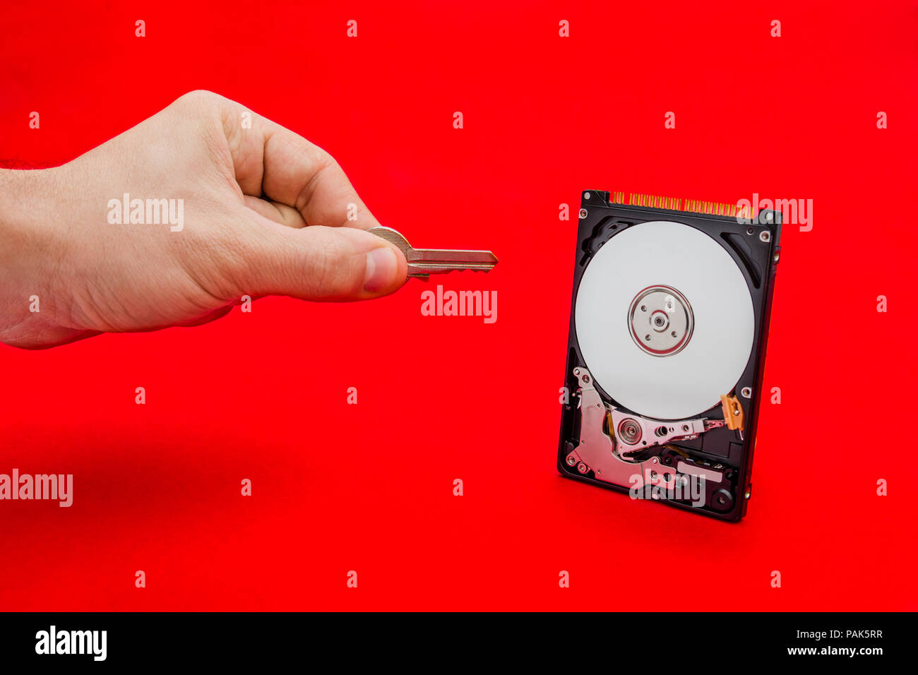 Decrypting data hi-res stock photography and images - Alamy