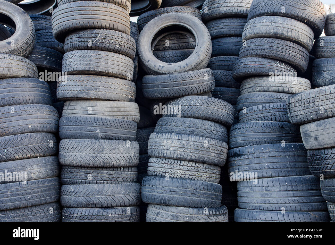 Tyres stack hi-res stock photography and images - Alamy