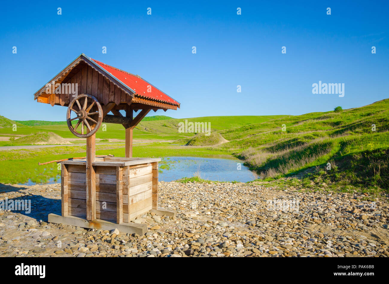 Well with roof hi-res stock photography and images - Alamy