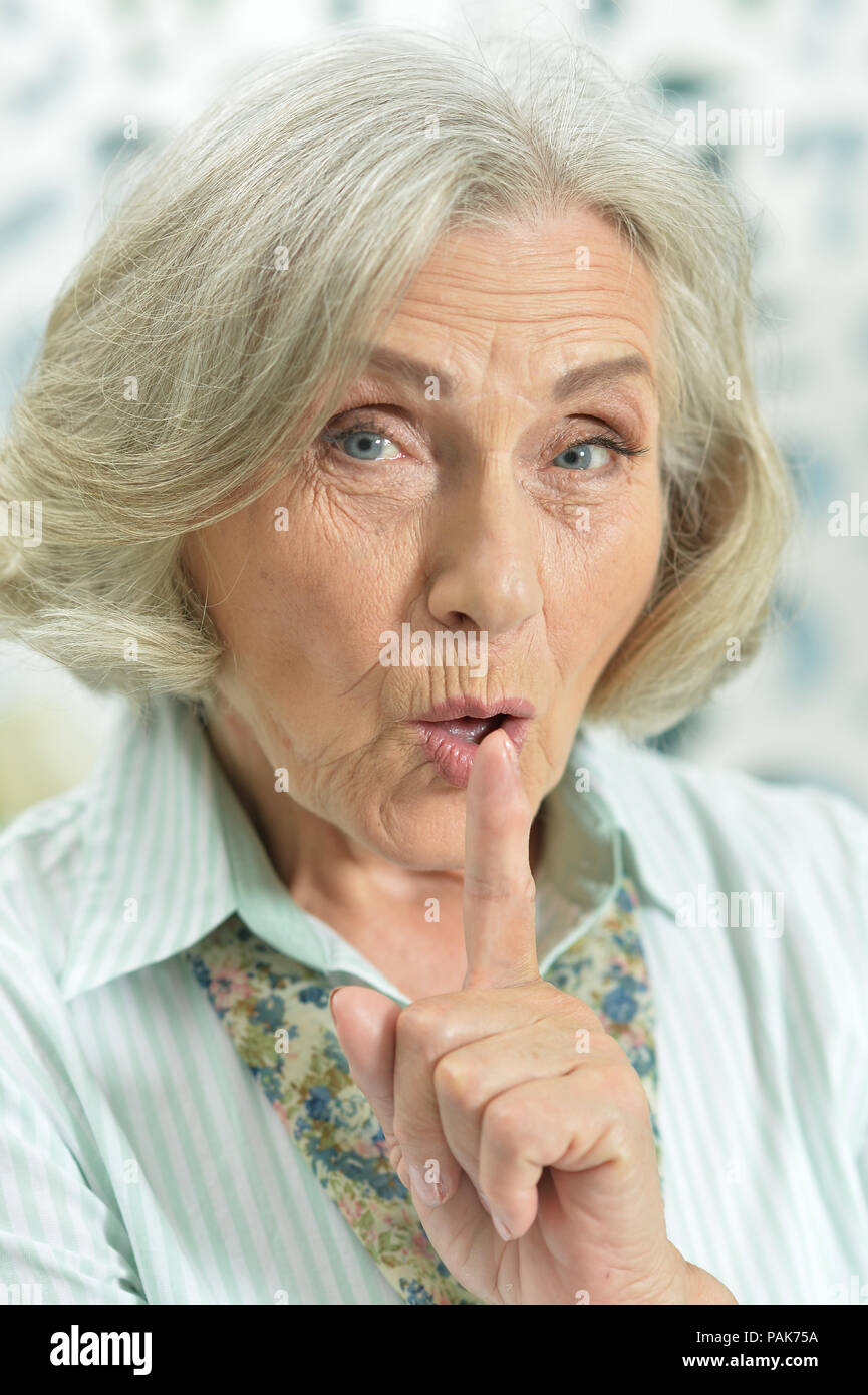 Portrait of a cute woman Stock Photo - Alamy