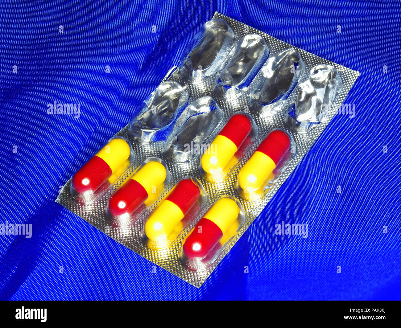 Penicillin tablets hi-res stock photography and images - Alamy