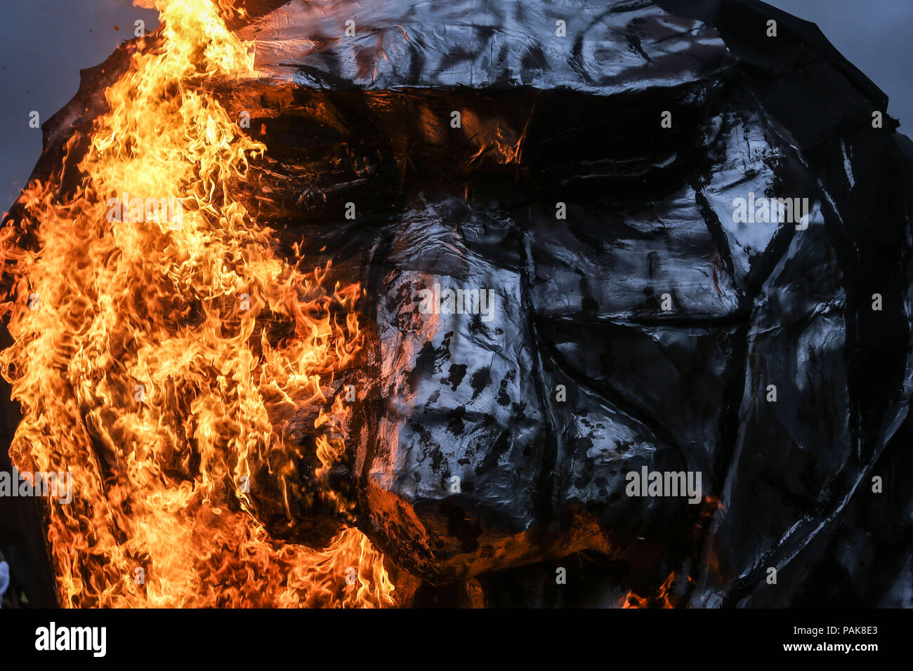 Philippine president rodrigo duterte in hi-res stock photography and ...