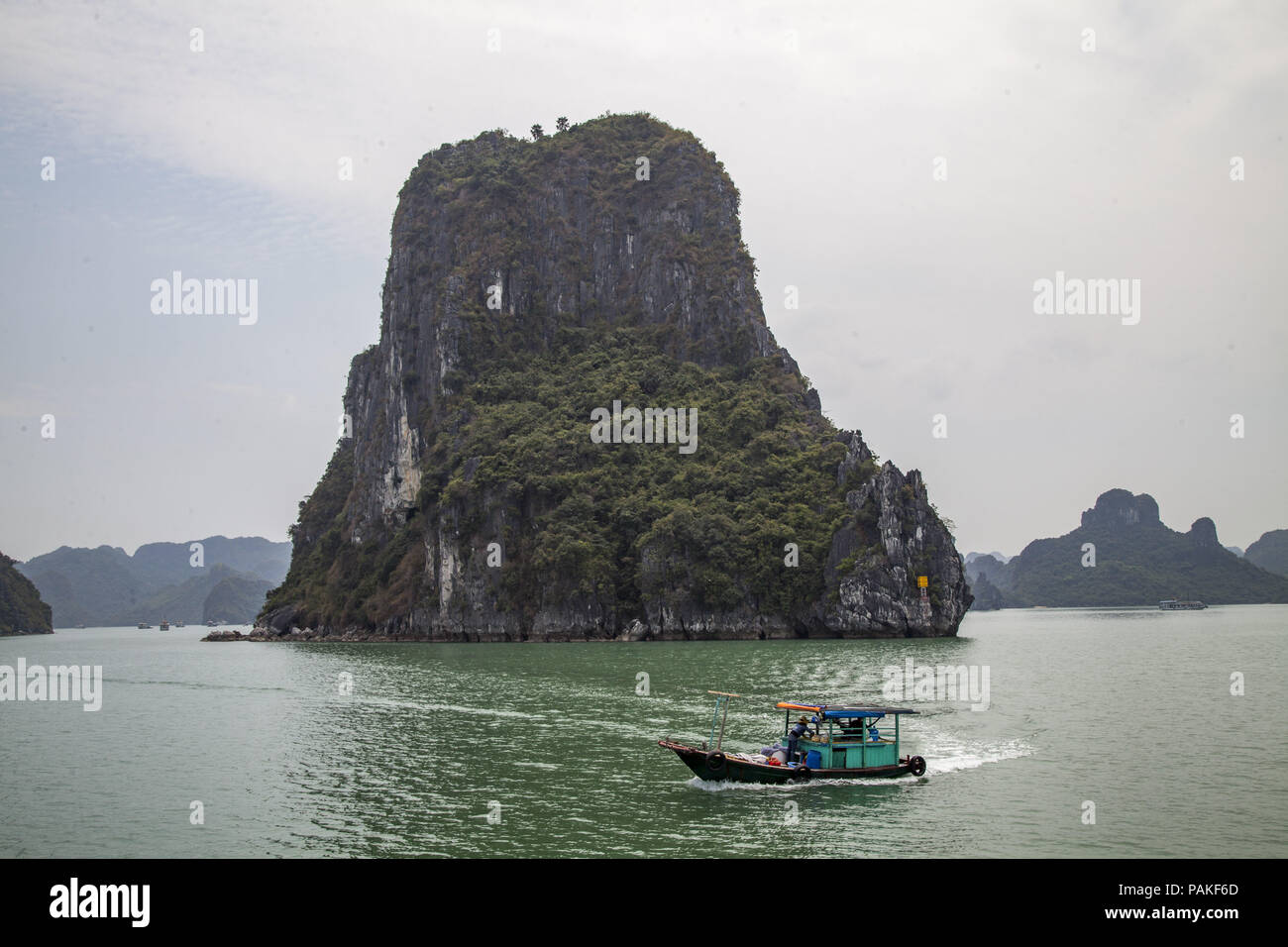 Ha Long, Ha Long, China. 24th July, 2018. Vietnam-Ha Long Bay is a ...