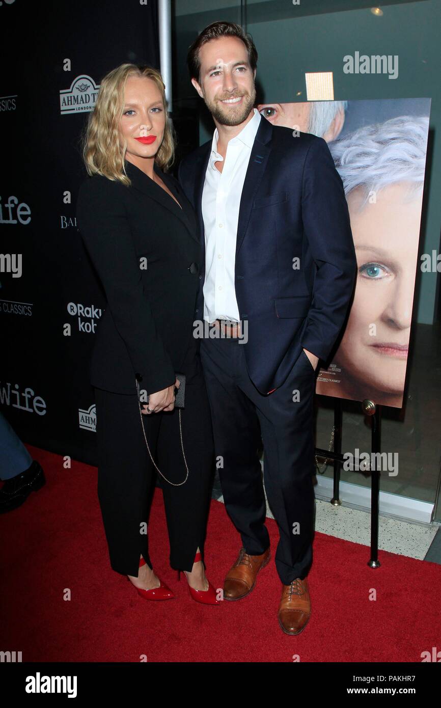 Annie starke marc albu hi-res stock photography and images - Alamy