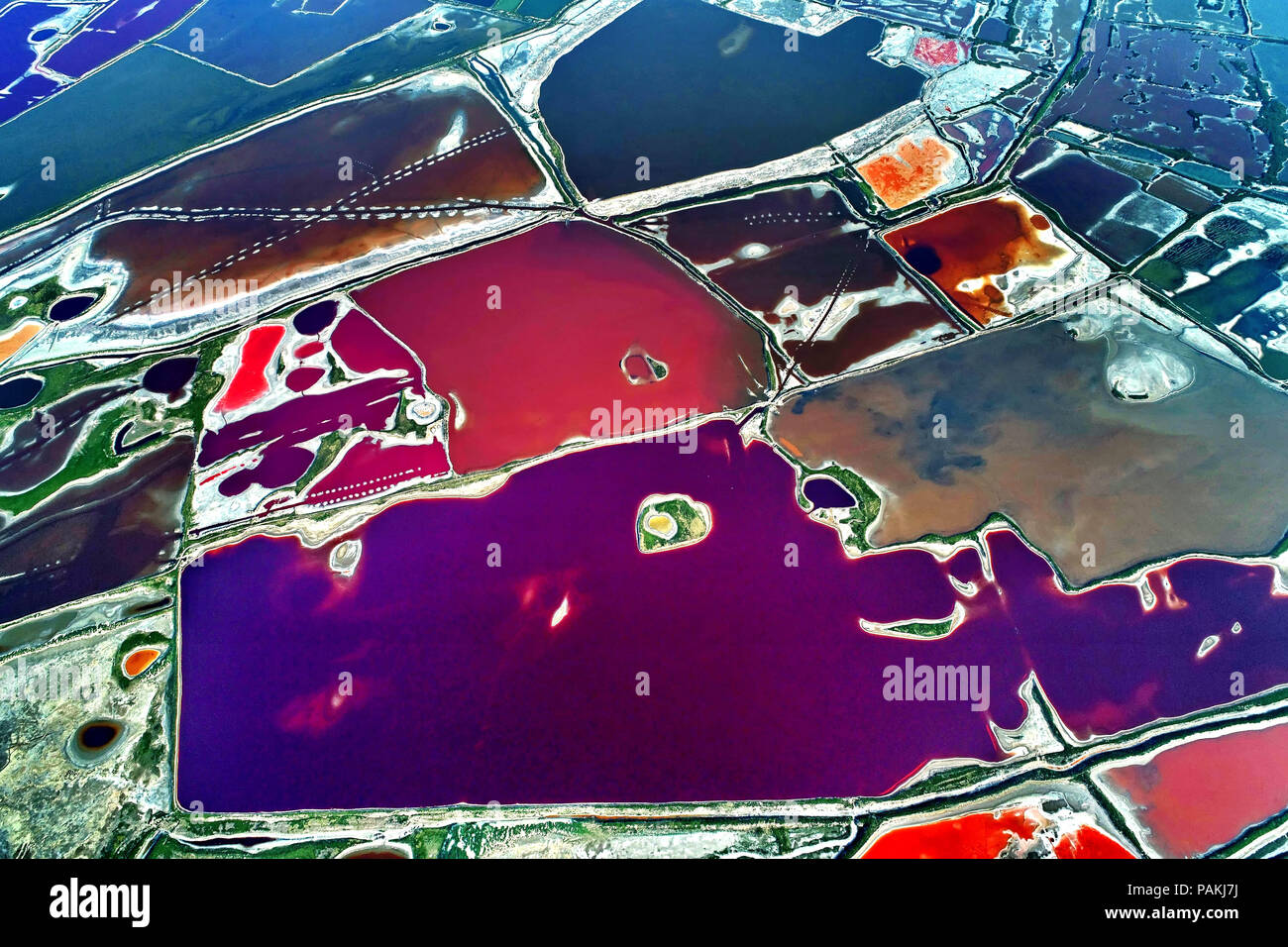 Yuncheng. 24th July, 2018. Aerial photo taken on July 24, 2018 shows ...