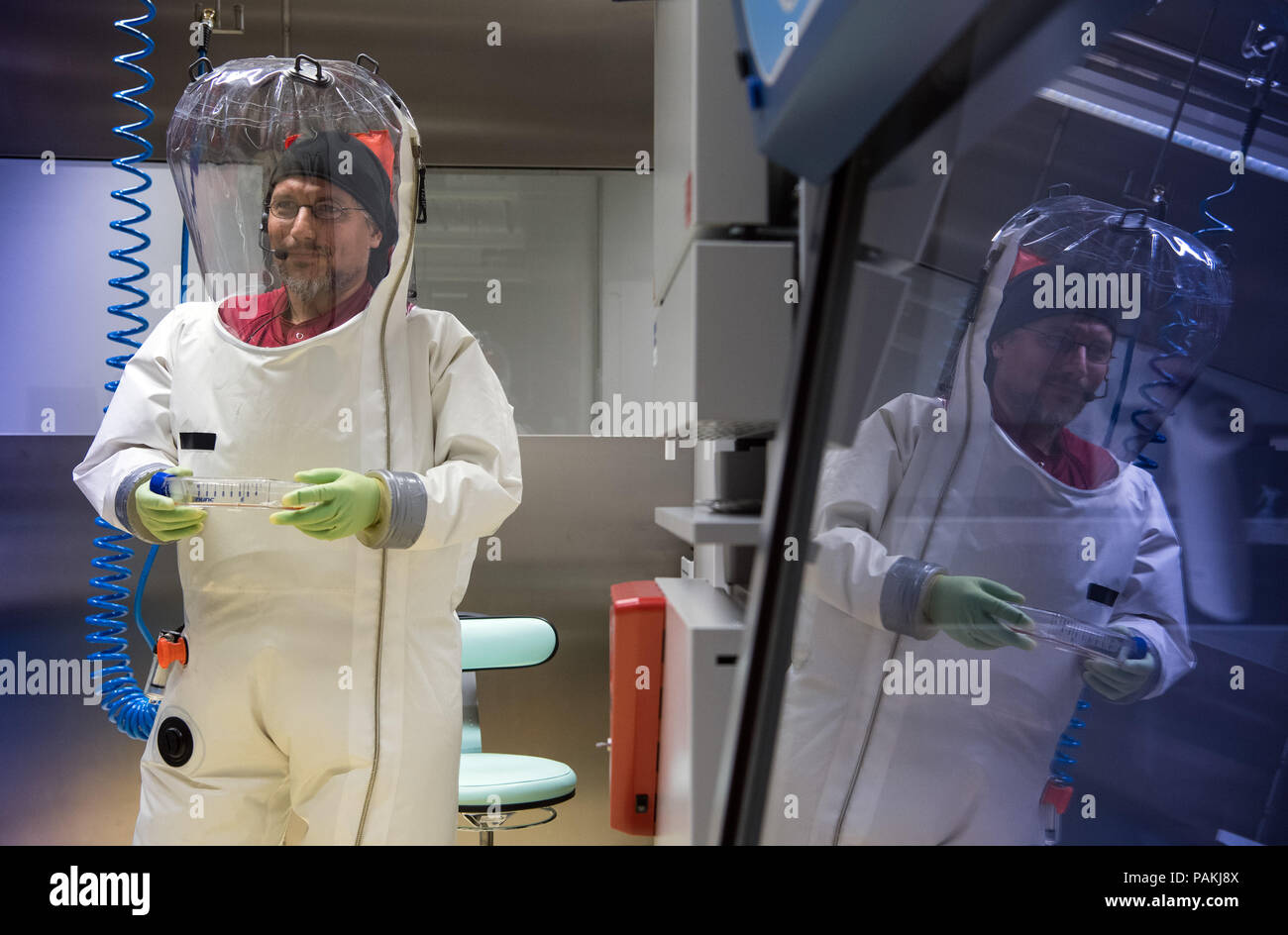 Level a protective suit hi-res stock photography and images - Alamy