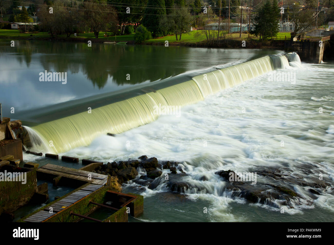 Douglas dam hi-res stock photography and images - Alamy