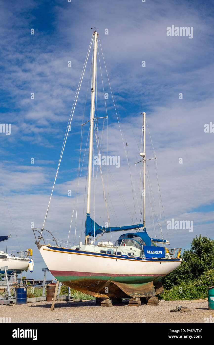 Sail boat at Lymington Yacht Haven, Lymington marina, Lymington ...