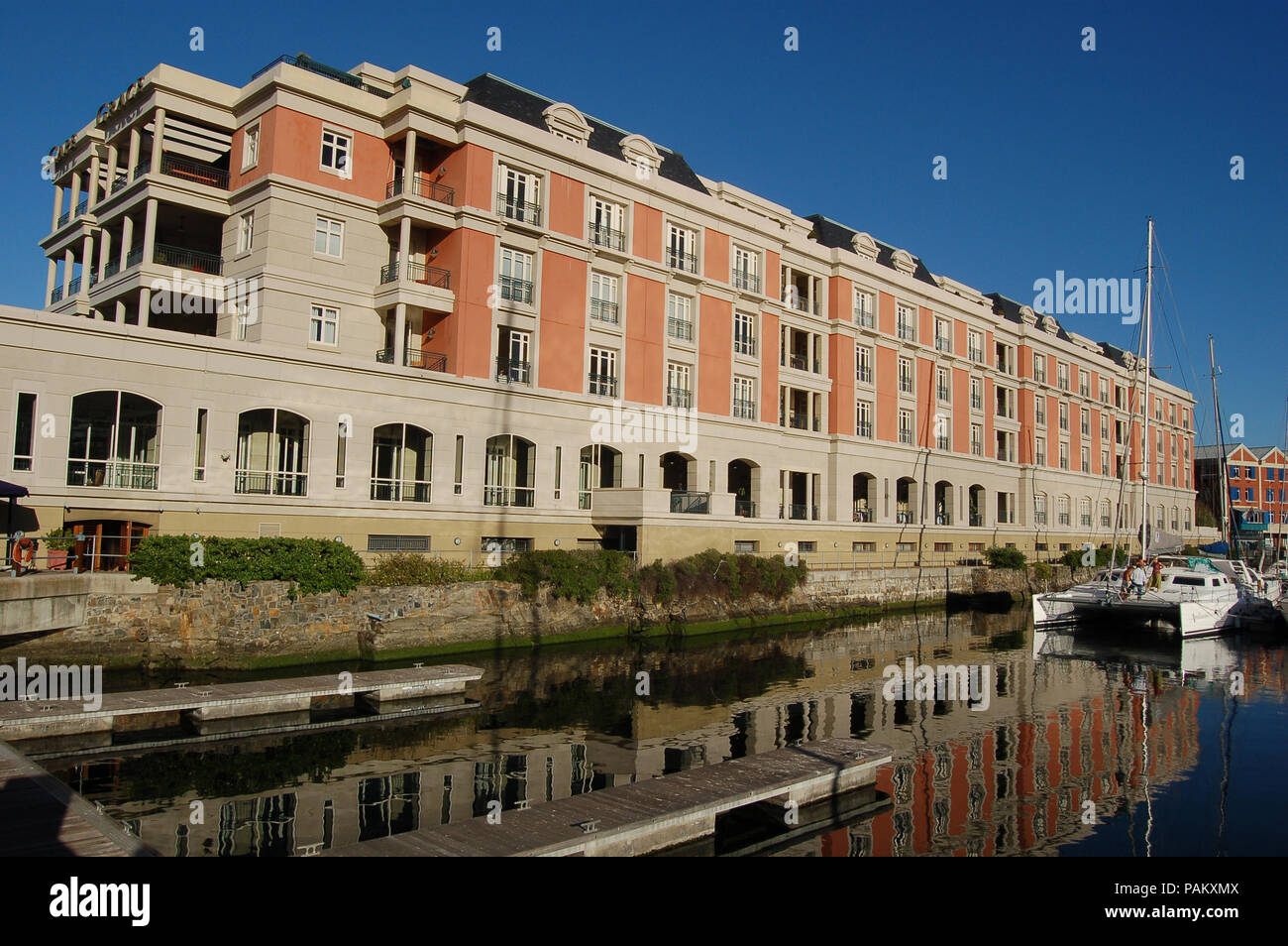South Africa: With the sailing boat to the luxury Cape Grace hotel in ...