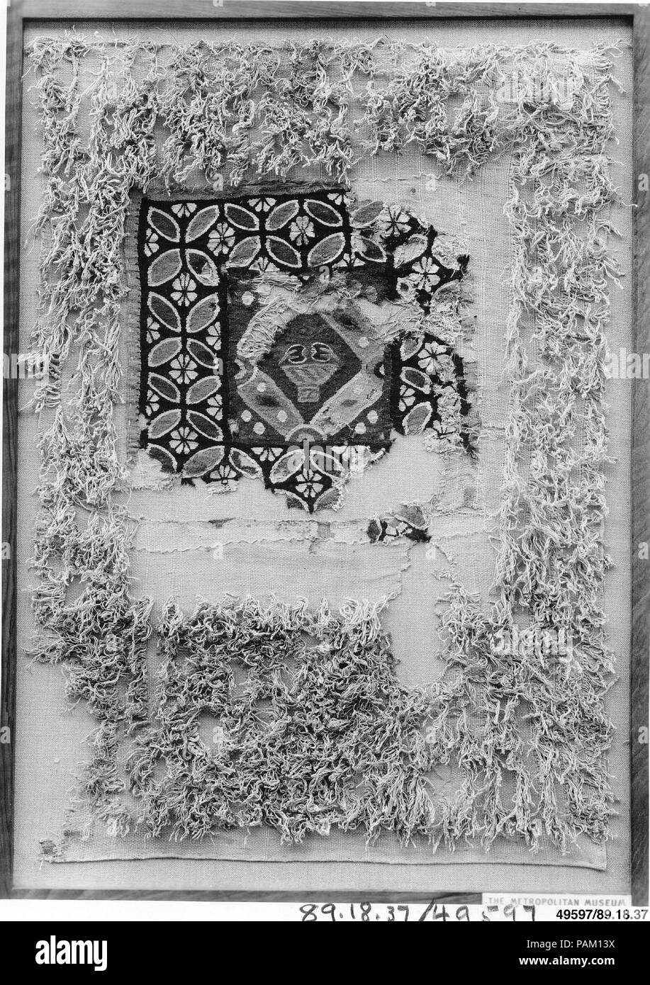 L 27 5 Black and White Stock Photos & Images - Alamy