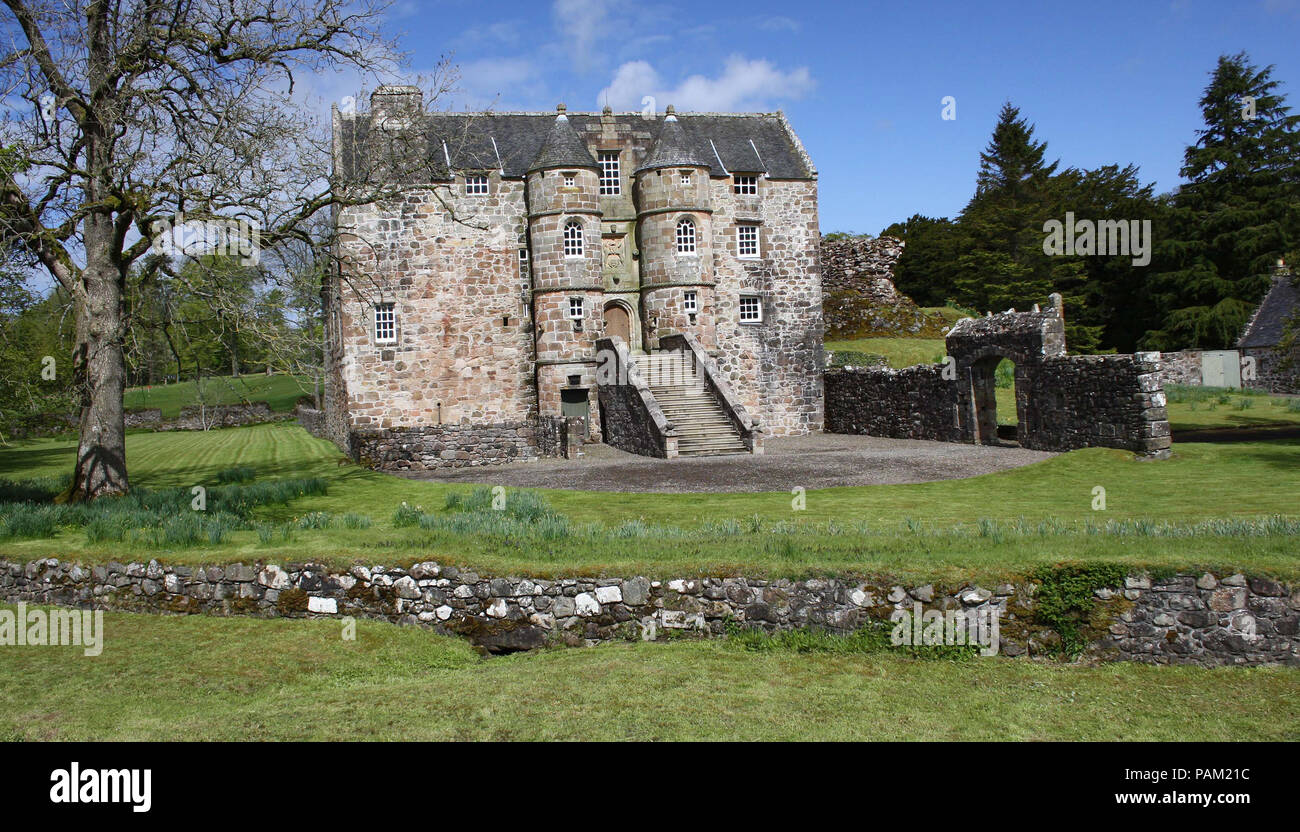 Rowallan Castle - also known as Rowallan Old Castle Stock Photo - Alamy