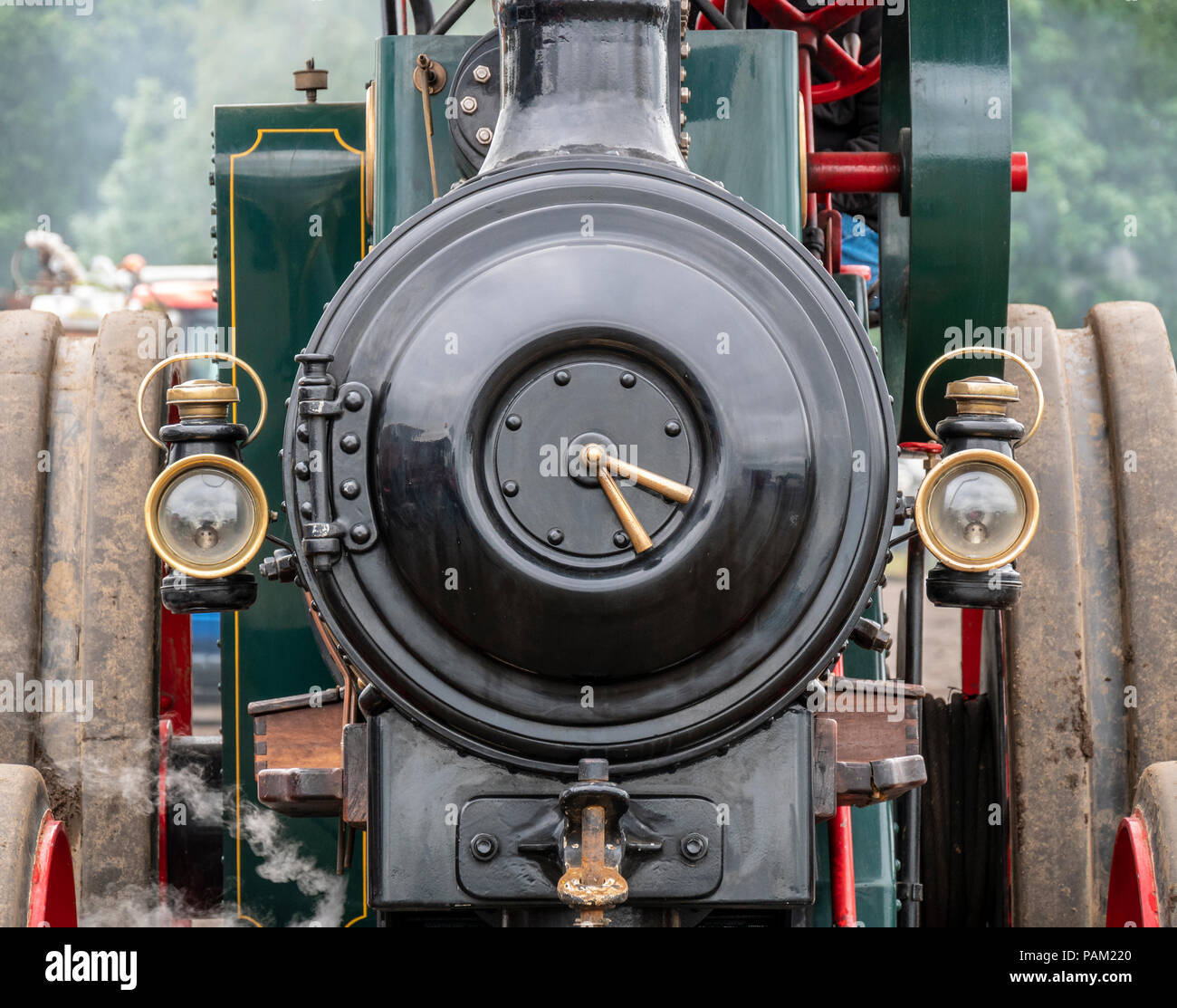 Traction engine steering hi-res stock photography and images - Alamy