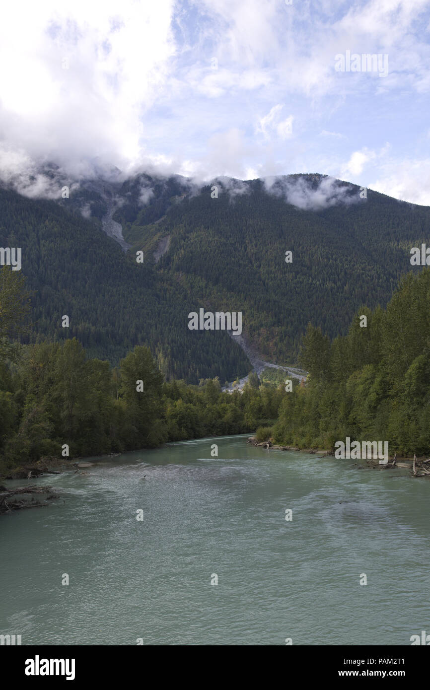 Canadian wilderness river hi-res stock photography and images - Alamy