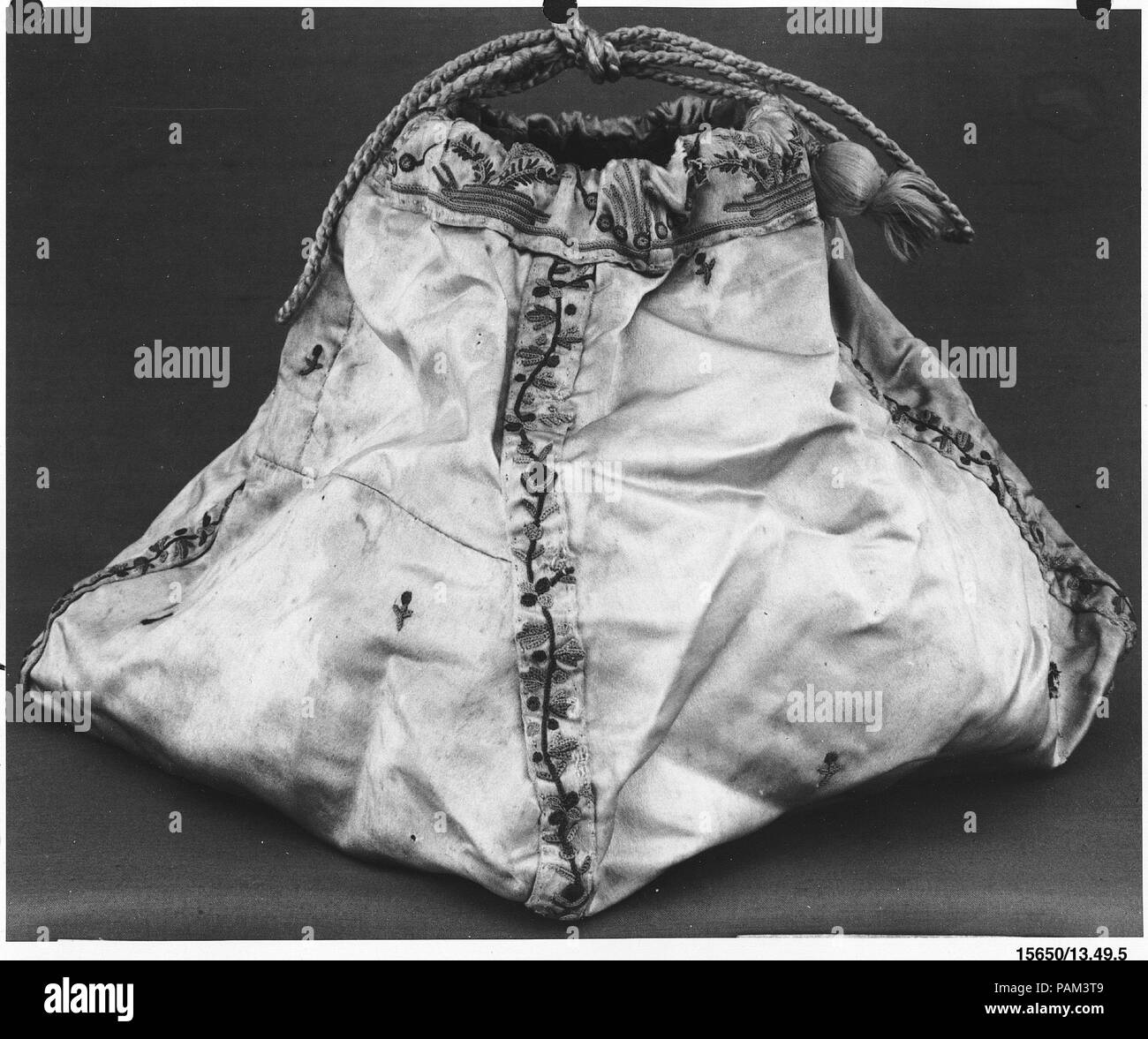 Reticule 18th century hi-res stock photography and images - Alamy