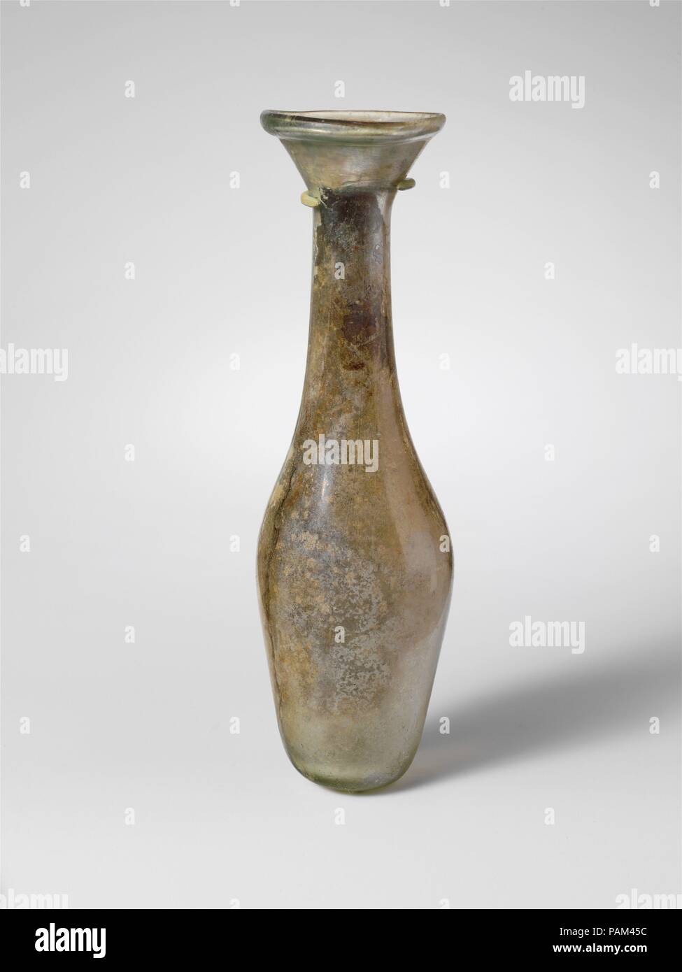 Slender ovoid hi-res stock photography and images - Alamy