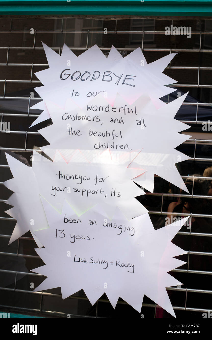 Shop closed closure notice hi-res stock photography and images - Alamy