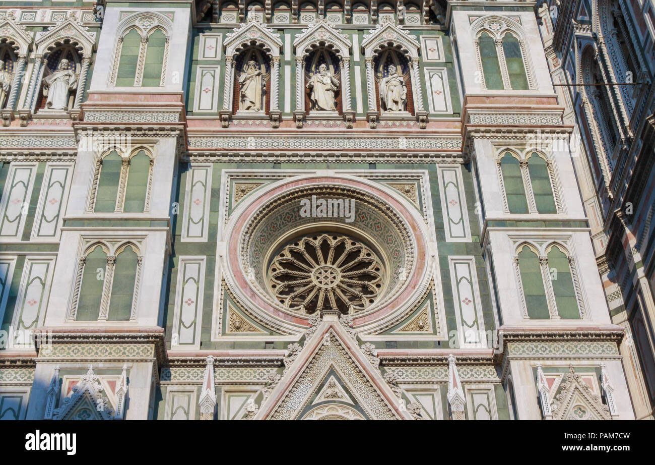 Duomo Santa Maria del Fiore in Florence - Facade details closeup Stock ...