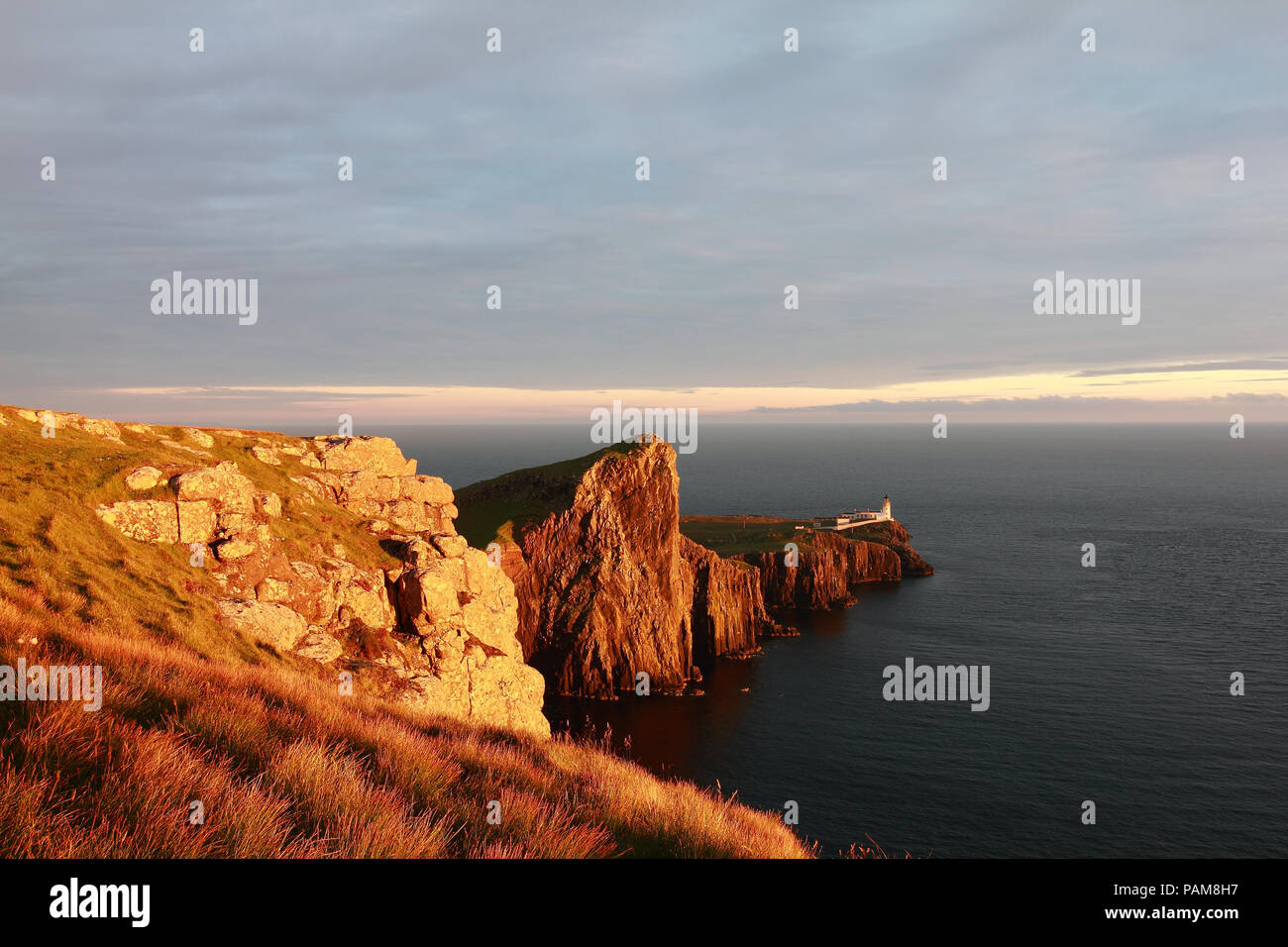 Neist point lighthouse sunset hi-res stock photography and images - Alamy